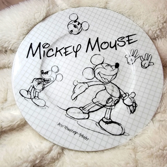 Disney | Dining | Clearance Exclusive Limited Edition Mickey Mouse ...